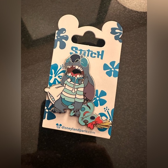 Disney | Accessories | Disney Dlp Dlrp Disneyland Paris Crying Tired ...